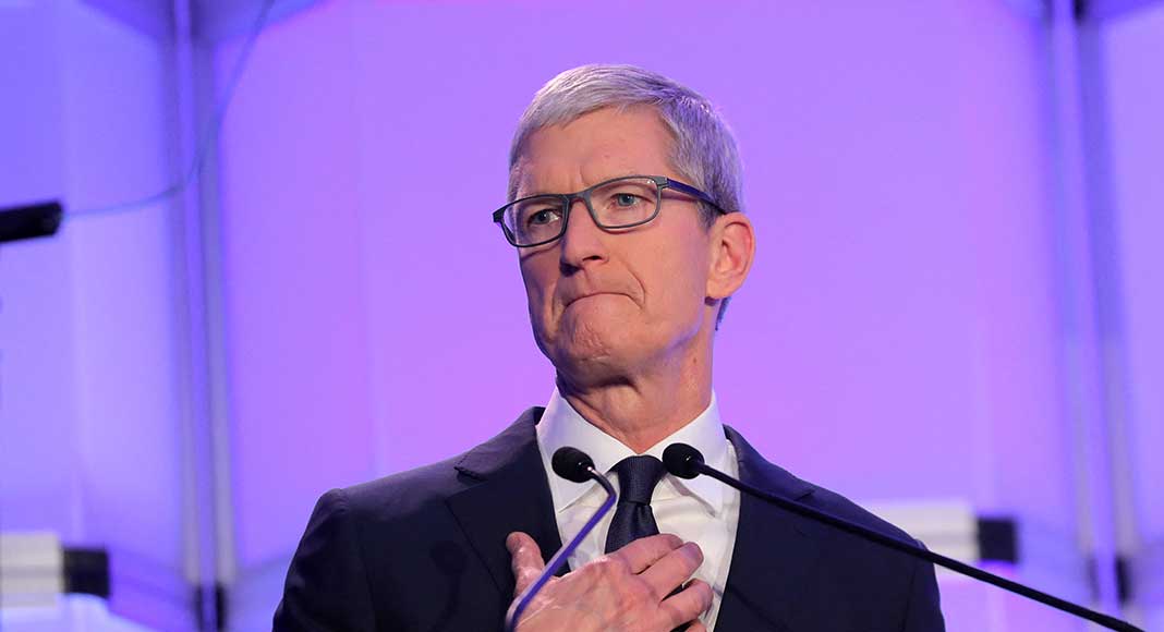 Le patron d'Apple a touché près de 100 millions de dollars en 2021 ...